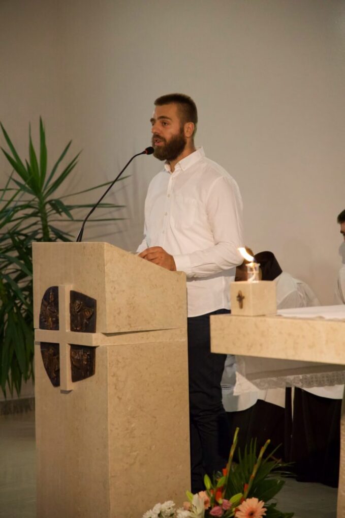 Kipar Josip Ivešić o svojim radovima u crkvi Svih Svetih na Zvirićima ...